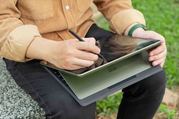 Surface Pro 9 Forest (Xanh rêu) - Cực ấn tượng và độc đáo | Viết bởi ...