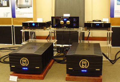 Sản phẩm Power-Ampliifiers Hi-End MBL 9011 Mono/Stereo chất lượng tốt ...